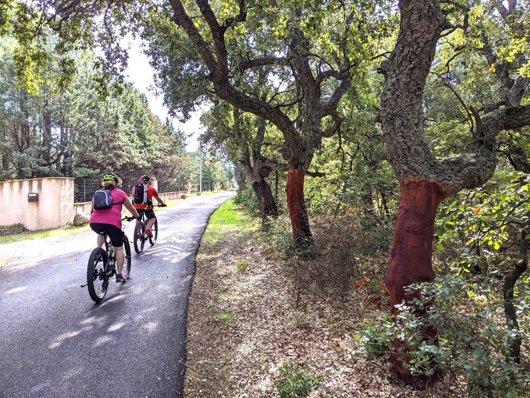 Bike ride on the EV8... From the mountains to the sea - Pyrénées ...